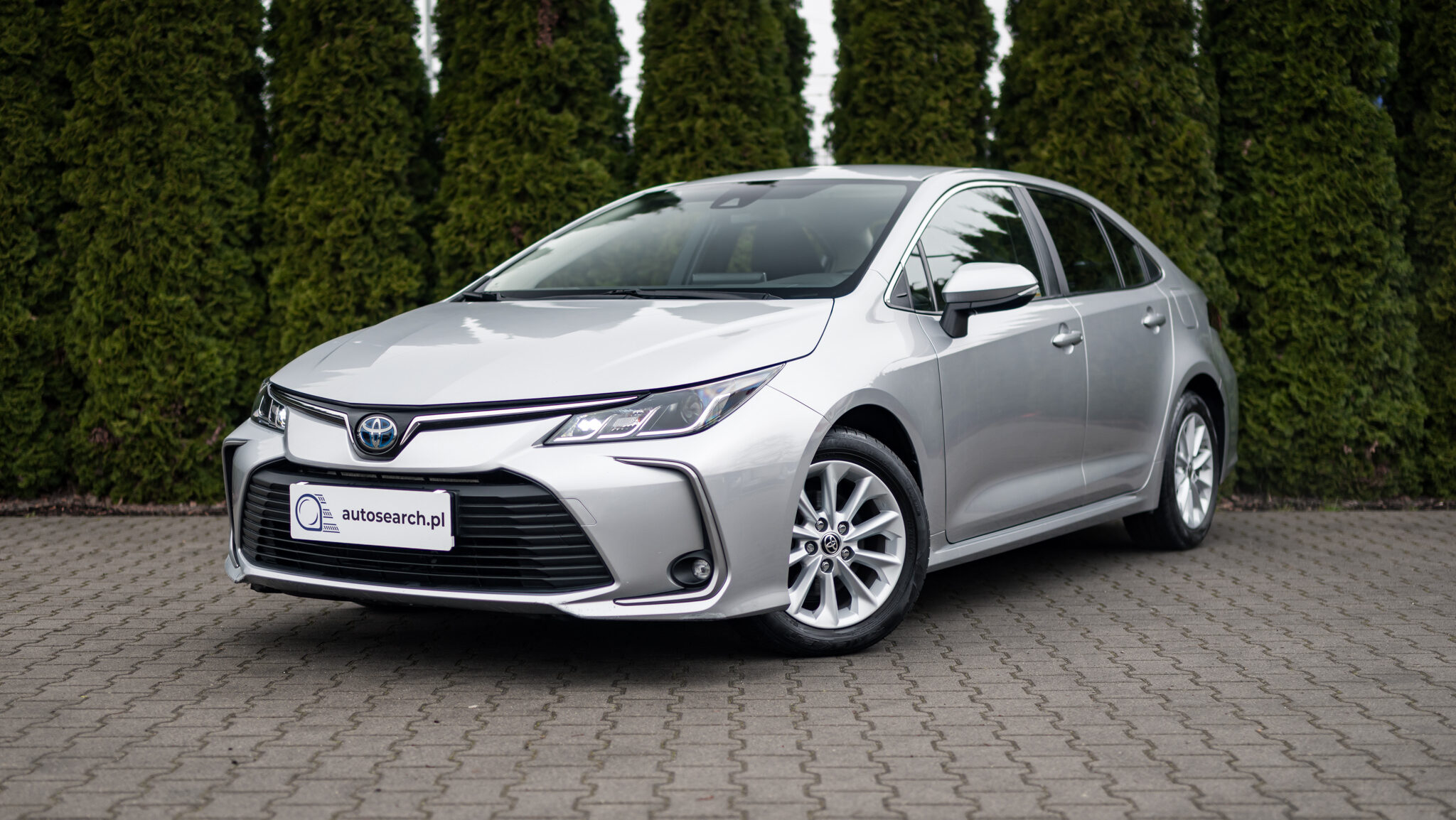 Samochody marki Toyota dostępne w sprzedaży | AutoSearch